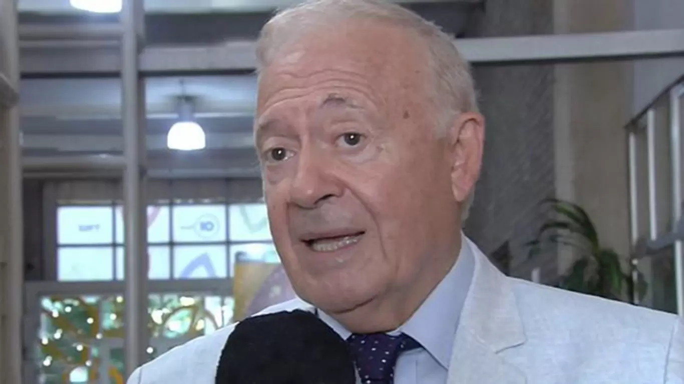 Hugo Pizzi: "La vacuna contra el dengue es efectiva. Se está usando en ...