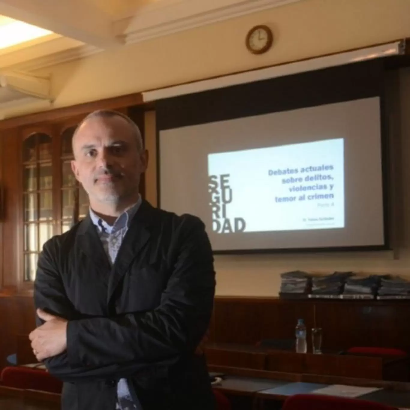 Tobías Schleider: "Que cualquiera pueda portar armas es una idea ...