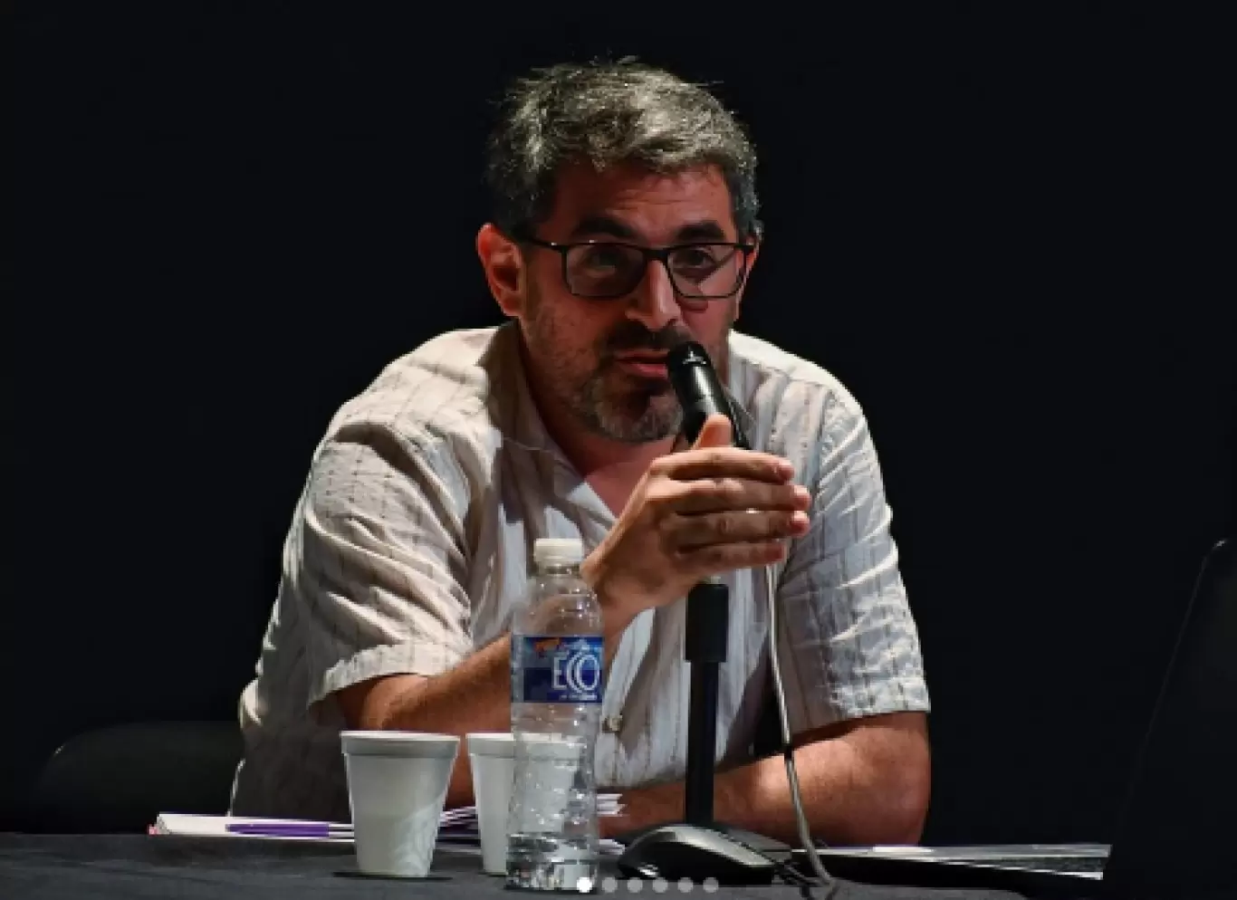 Alan Robinson: "Cada vez hay más gente que justifica la represión y la ...