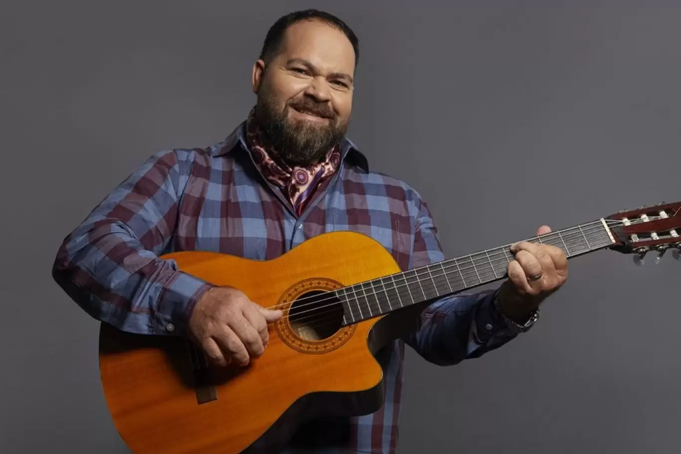 "Mi primer disco solista es una extensión de mí", Juan Fuentes en Hablá ...