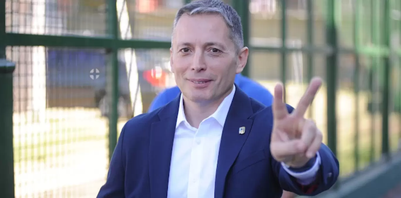 Fernando Gray: “Hoy el peronismo está acéfalo" - Splendid AM 990