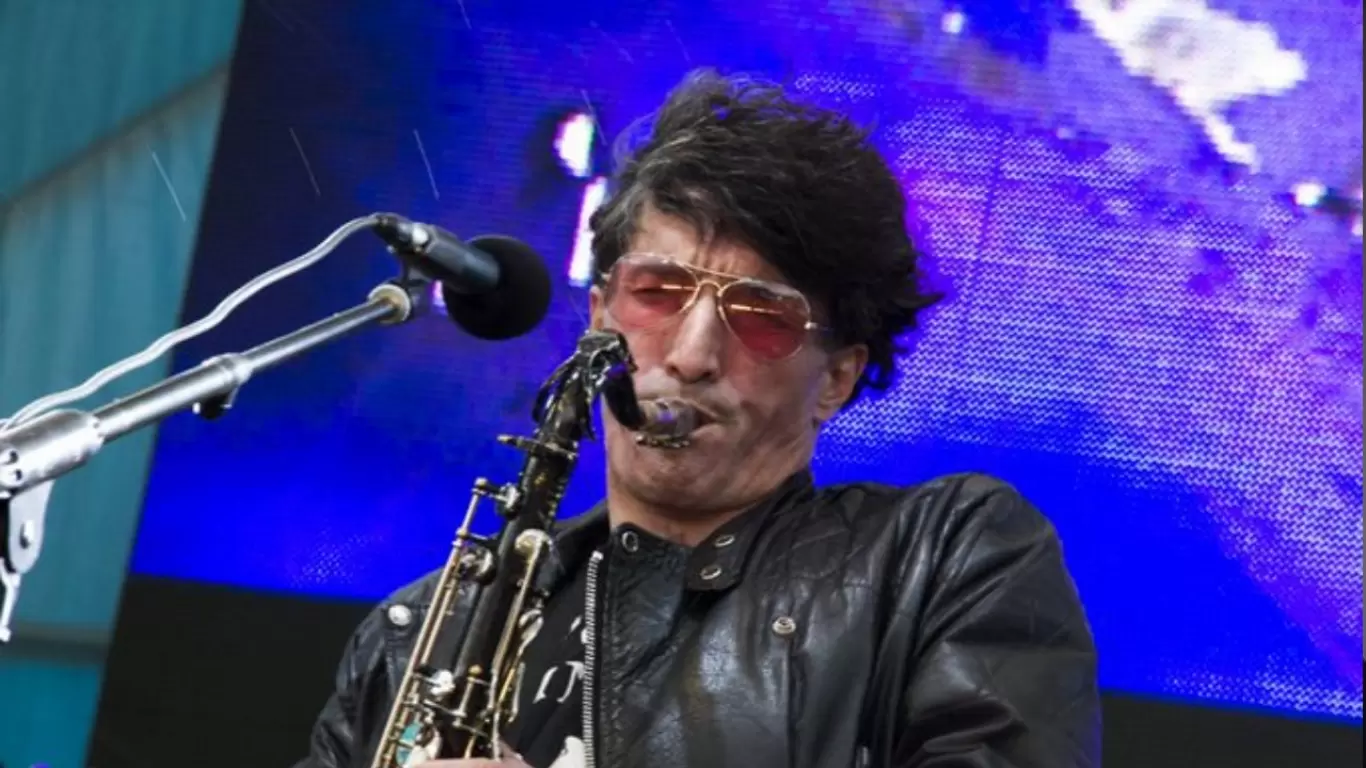 "Hubo un rock argentino que leía libros, escuchaba música y tenía una ...