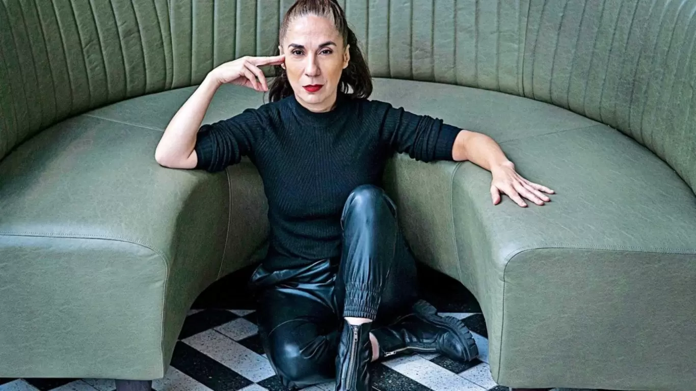 Laura Oliva: "Esta vez es soltar el control, tomar el material y ...