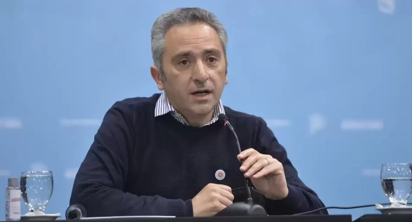 Andrés Larroque: “La disputa en Argentina es si gobierna una mafia o si ...